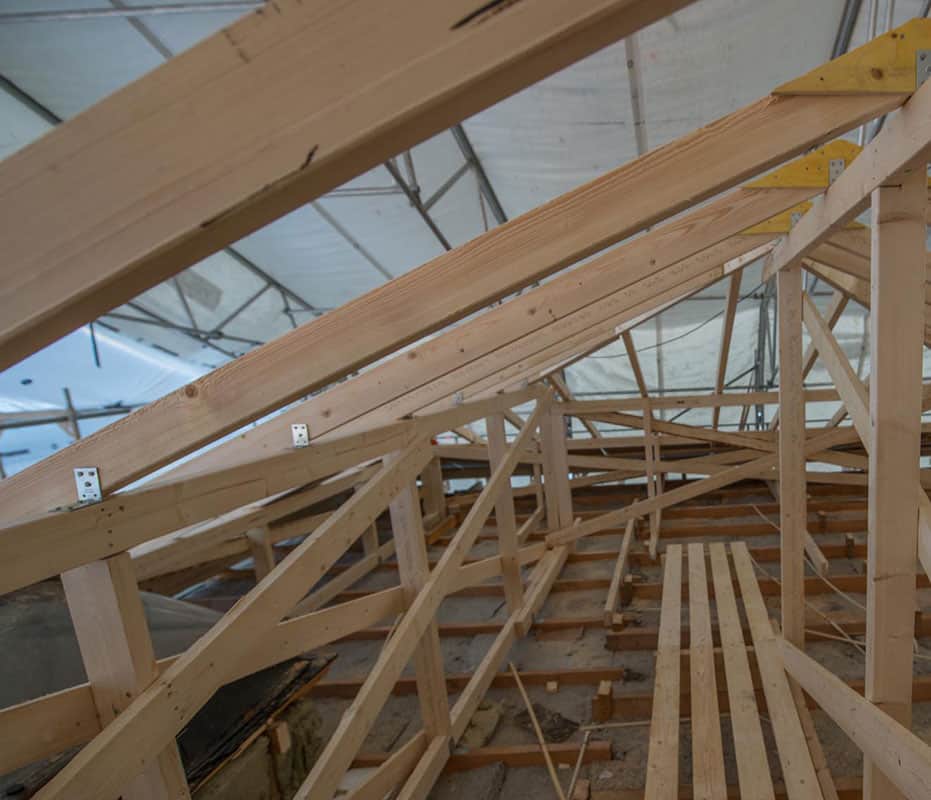 Tasakatto harja- tai pulpettikatoksi? Ota yhteyttä!